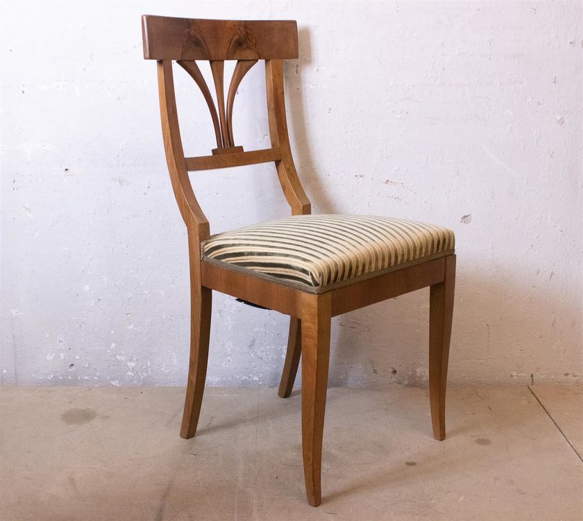 Zierlicher Stuhl im Biedermeierstil | Kaufen auf Ricardo