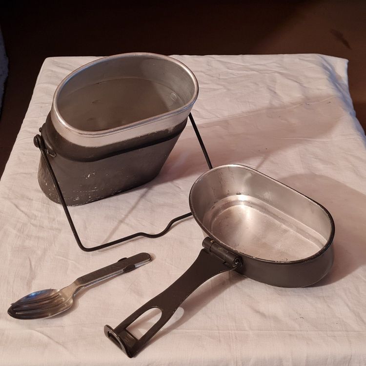 Alte Gamelle Schweizer Armee mit Besteck | Kaufen auf Ricardo