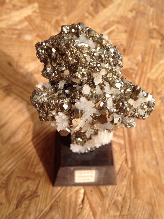Pyrit (Katzengold) mit Quarz aus Peru | Kaufen auf Ricardo