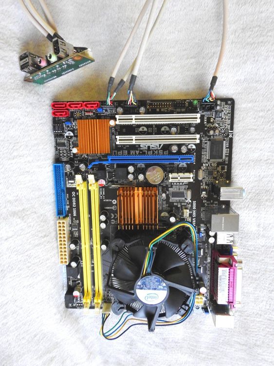 Mainboard Asus P5 KPL & Q8300 4x 2,5 Ghz | Kaufen auf Ricardo