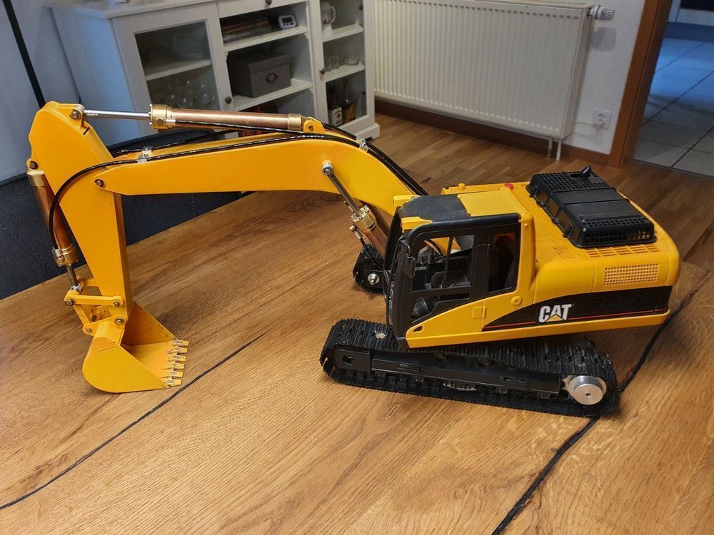 RC Hydraulik Cat 320 | Kaufen auf Ricardo