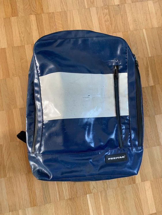 Freitag Rucksack blau-weiss & Laptopfach | Kaufen auf Ricardo