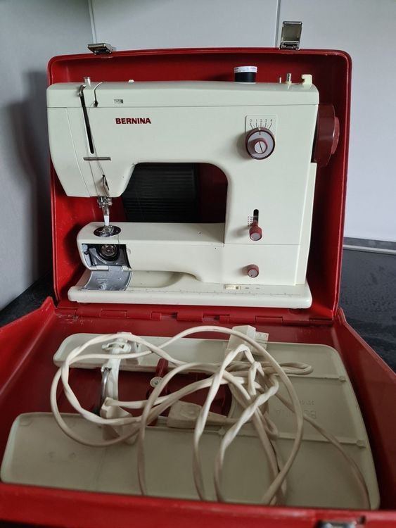Bernina 808 Nähmaschine mit Mit Kofer | Kaufen auf Ricardo