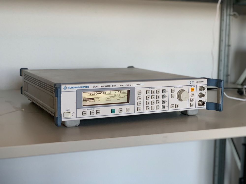 Rohde&Schwarz SML01 Signal Generator | Acheter sur Ricardo