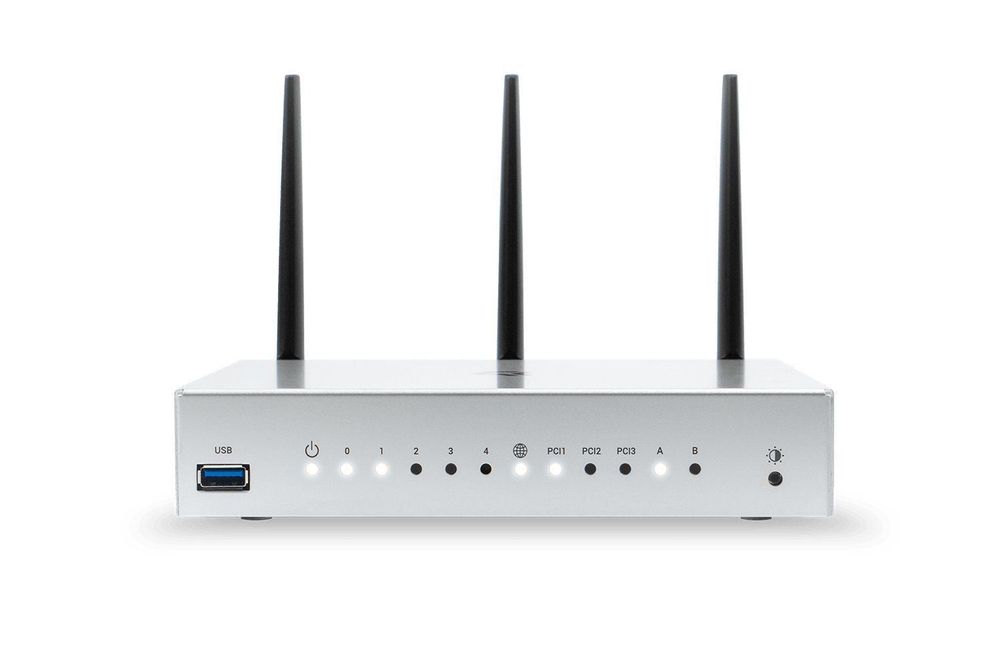 Turris OMNIA 2020 - Router / Firewall | Kaufen auf Ricardo