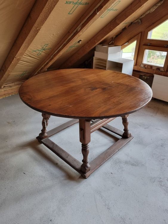 Alter runder Massivholztisch | Kaufen auf Ricardo