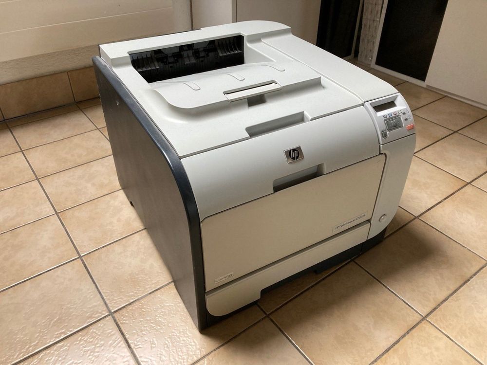 HP Color LaserJet CP2025 inkl. Patronen | Kaufen auf Ricardo