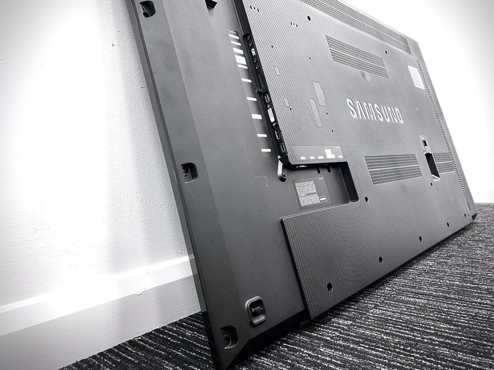 Samsung 55" SMART Signage LED DM55E | Kaufen auf Ricardo