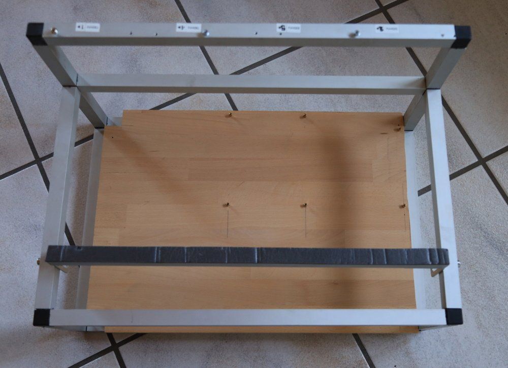 Mining Frame für 4 GPUs | Comprare su Ricardo