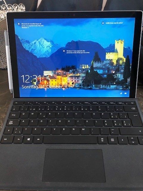 Surface Pro 5. Gen 1796 i7 512GB SSD | Kaufen auf Ricardo