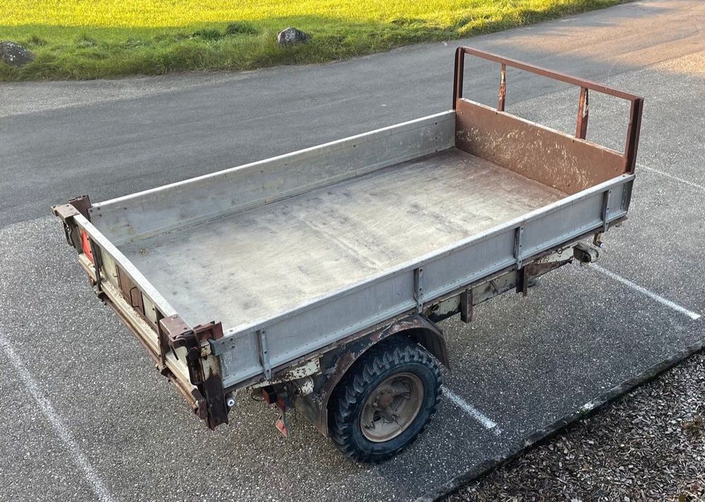 Kipper Traktor Anhänger Dreiseitenkipper | Comprare su Ricardo