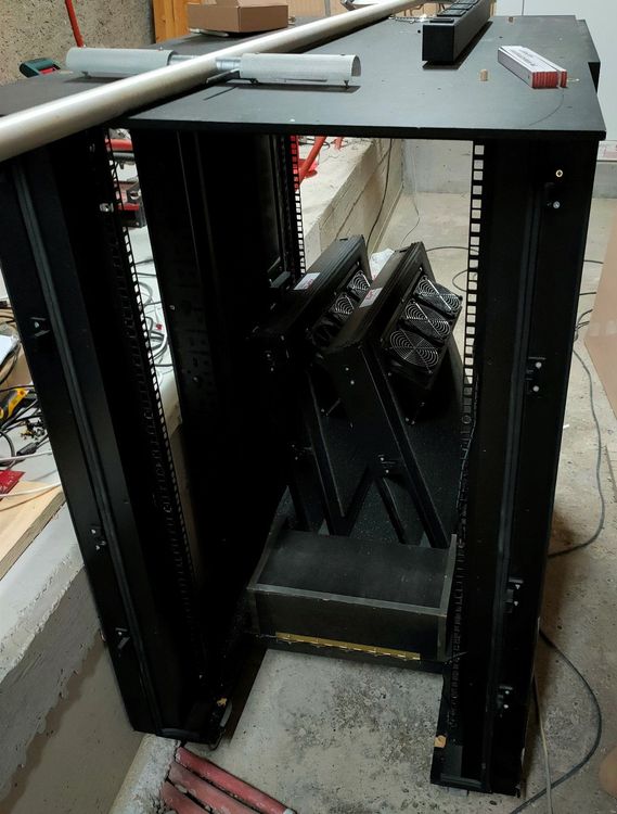 Server Rack | Kaufen auf Ricardo