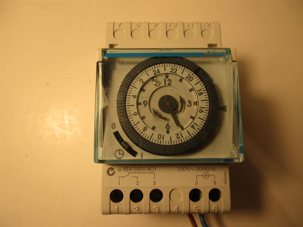 Schaltuhr Hager EH111 | Acheter sur Ricardo