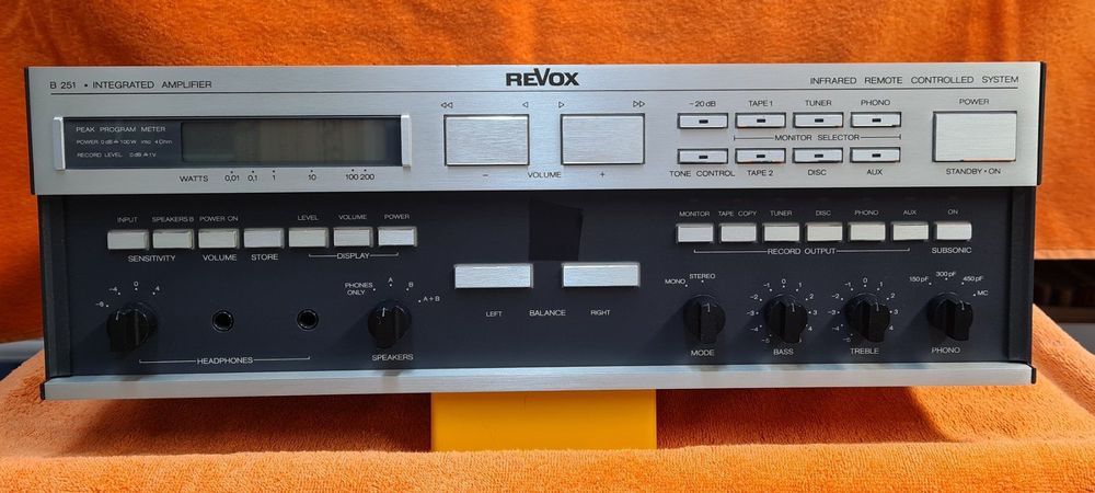 ReVox B251 révisé en parfait état. | Acheter sur Ricardo