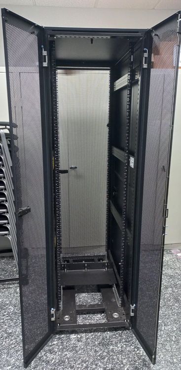 IBM Rack 42U | Kaufen auf Ricardo