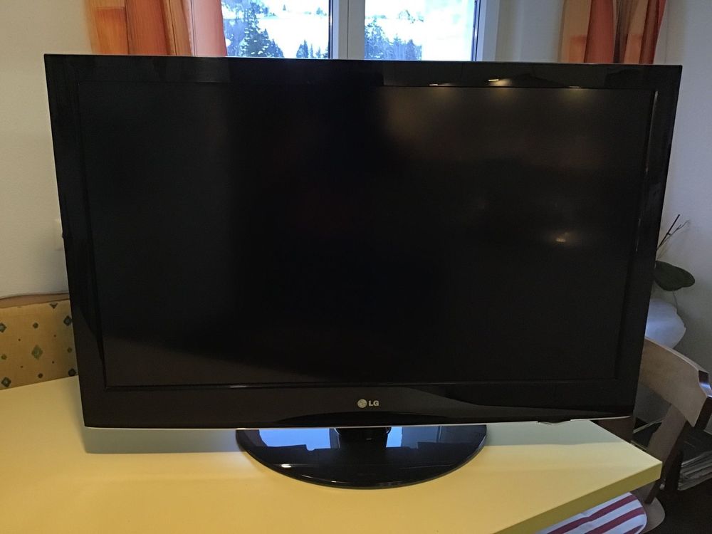 LG Fernseher | Kaufen auf Ricardo
