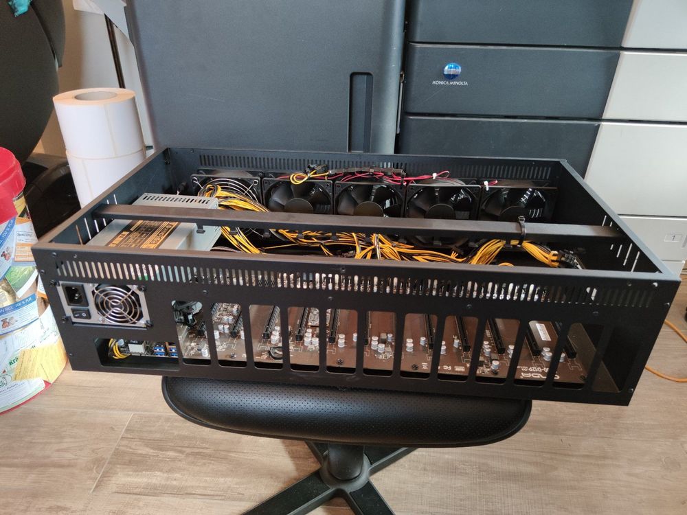Mining Rig für 12 GPU | Kaufen auf Ricardo