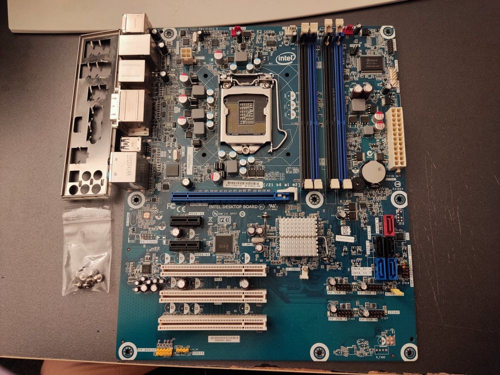 Intel® ATX Mainboard DH67CL LGA 1155 | Acheter sur Ricardo