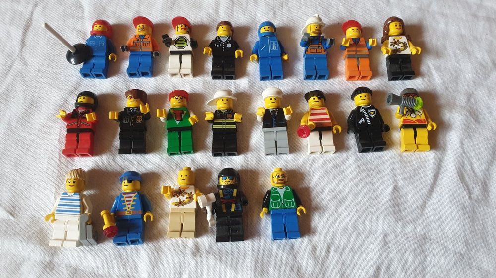 21 schöne LEGO Figuren Männchen Menschen | Kaufen auf Ricardo