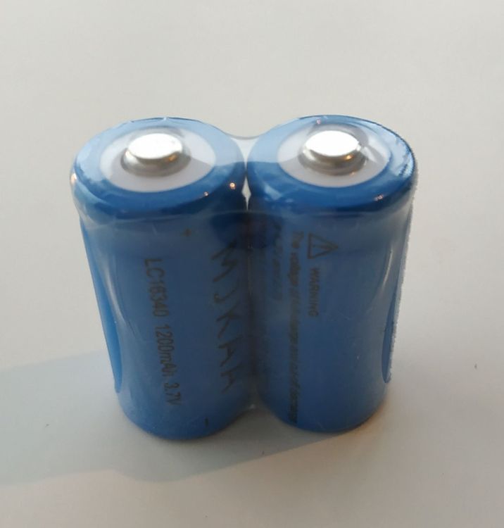 2stk LC 16340 1200 Mah 3 7 Volt Akku Kaufen Auf Ricardo 2stk LC 16340 1200 Mah 3 7 Volt Akku Kaufen Auf Ricardo