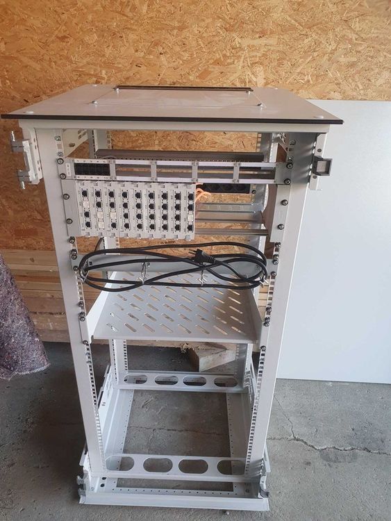 UKV Rack Rittal 19" | Kaufen auf Ricardo