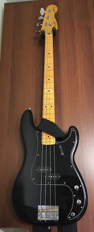 Squier Matt Freeman Signature Precision Bass | Kaufen auf Ricardo