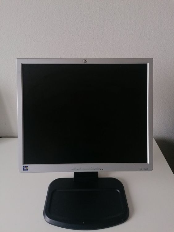 HP L1940T | PC Monitor/Bildschirm 19 Zoll | Kaufen auf Ricardo