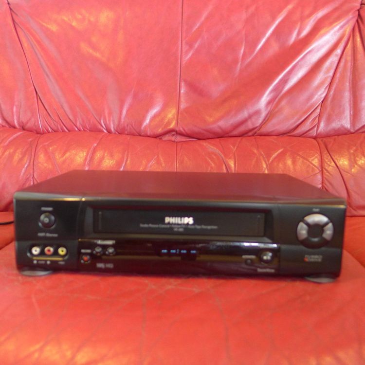 VHS Videorecorder - Philips VR 685 Turbo Drive | Kaufen auf Ricardo