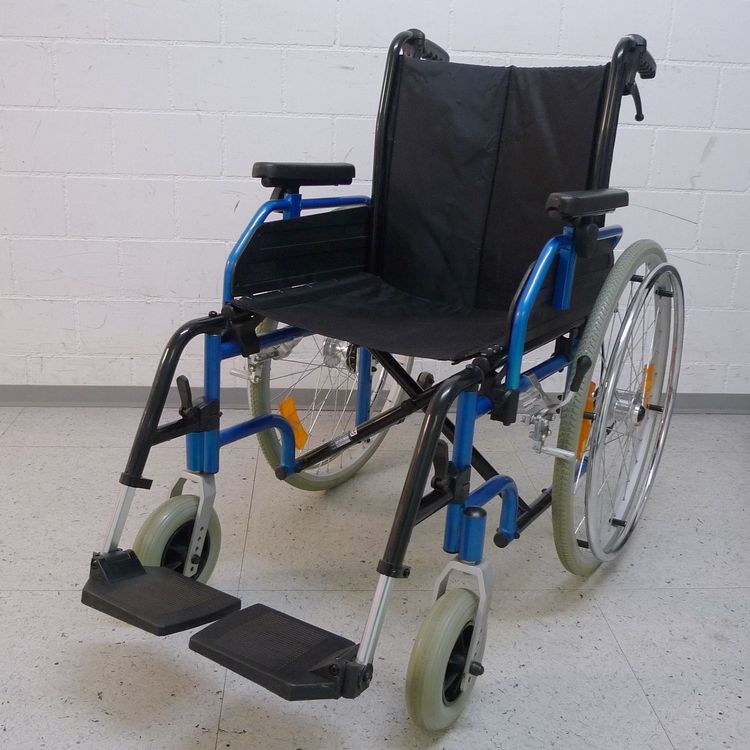 Rollstuhl Uniroll, SB 46 cm, TB, CHF 199 | Kaufen auf Ricardo