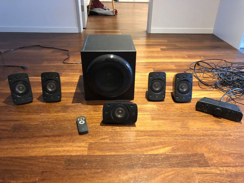 LOGITECH Surround Sound Speaker System Z906 | Comprare su Ricardo