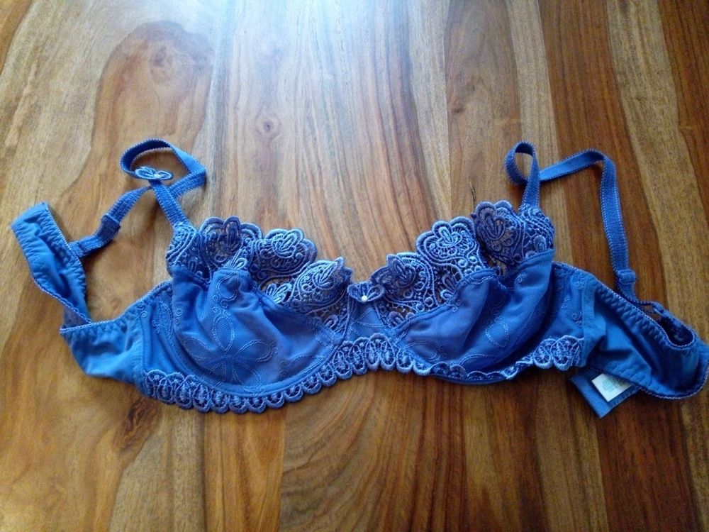 Blauer BH in 85B mit tollen Spitzendetails | Kaufen auf Ricardo