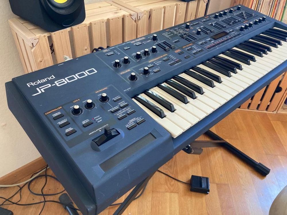 Roland JP 8000 Synthesizer - mit seinem Supersaw Osc. Trance | Kaufen ...