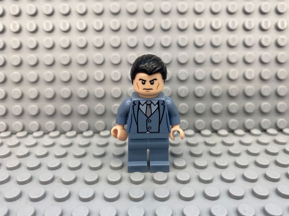 Lego Batman SH026: Bruce Wayne - Sand Blue Suit | Kaufen auf Ricardo