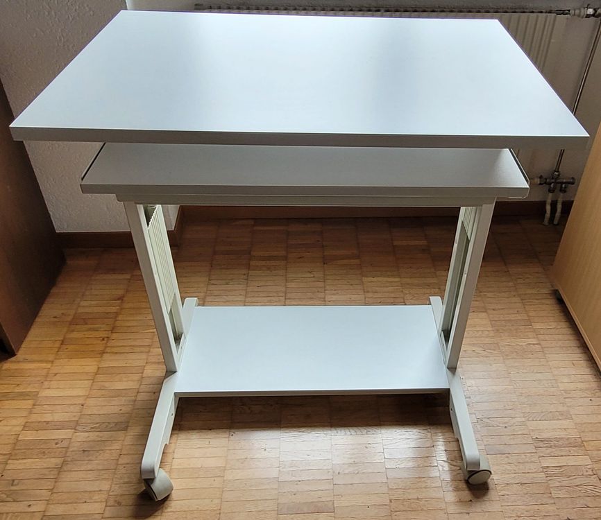 Computertisch mit Rollen | Kaufen auf Ricardo