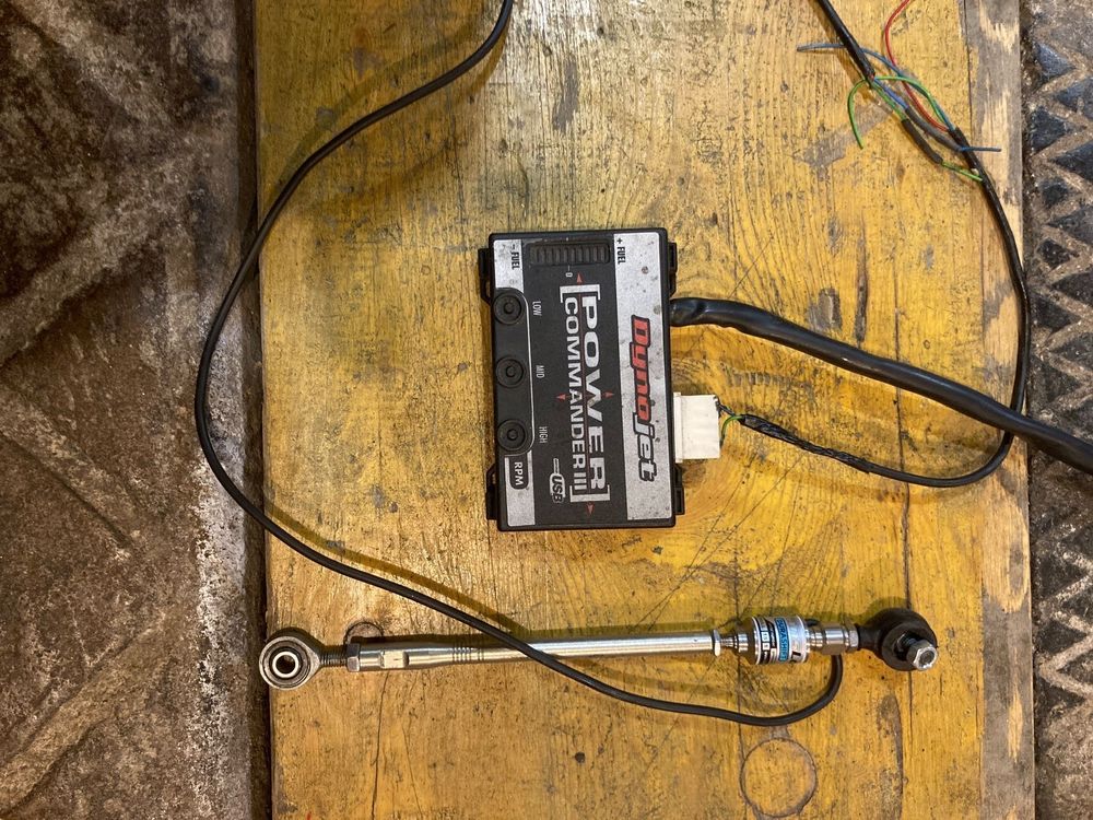 Quickshifter mit Powercommander | Kaufen auf Ricardo