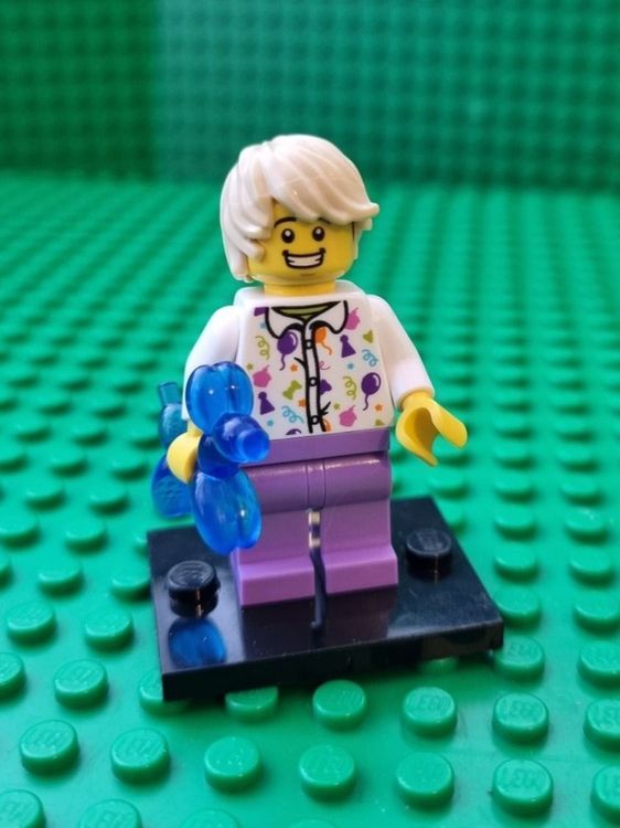 LEGO Minifigure Party Boy with blue Balloon-dog | Kaufen auf Ricardo