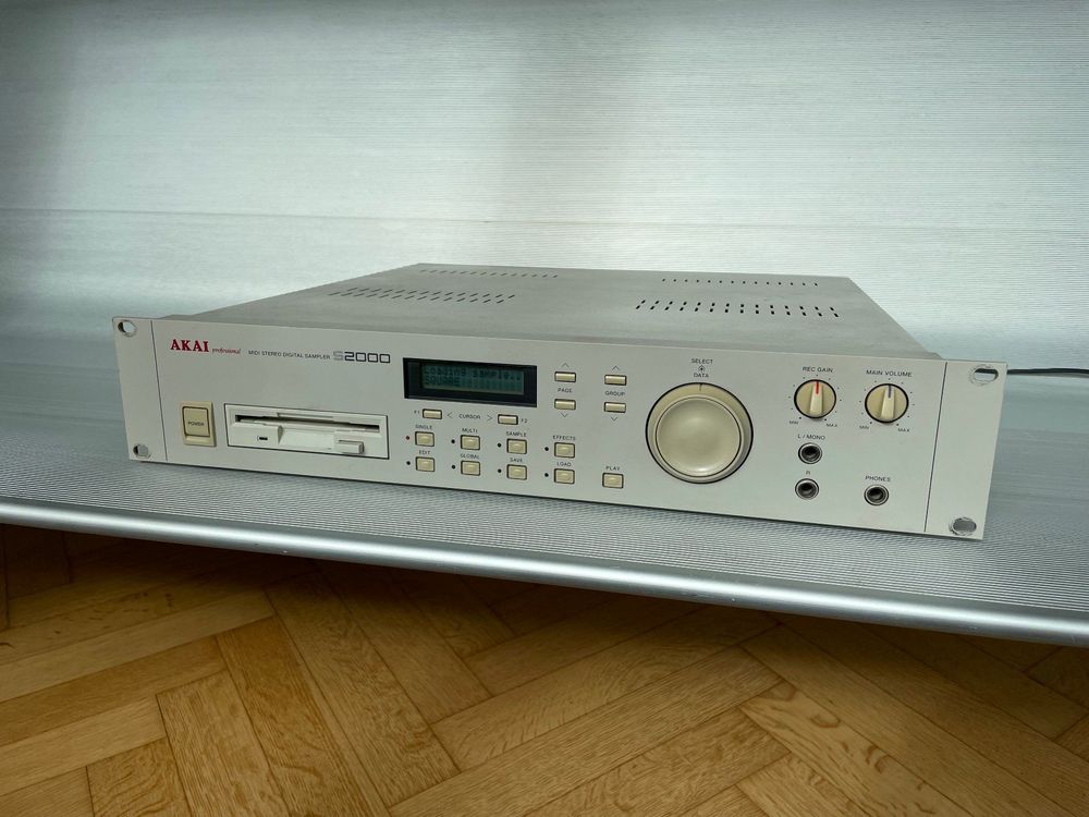 AKAI S2000 Sampler / Kult / Hip-Hop / Rap / Techno / House | Acheter sur Ricardo