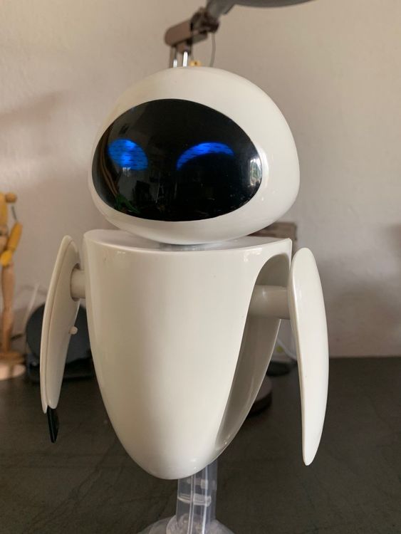 Disney Pixar Eva INTERACTION ROBOTER Thinkway Toys | Kaufen auf Ricardo