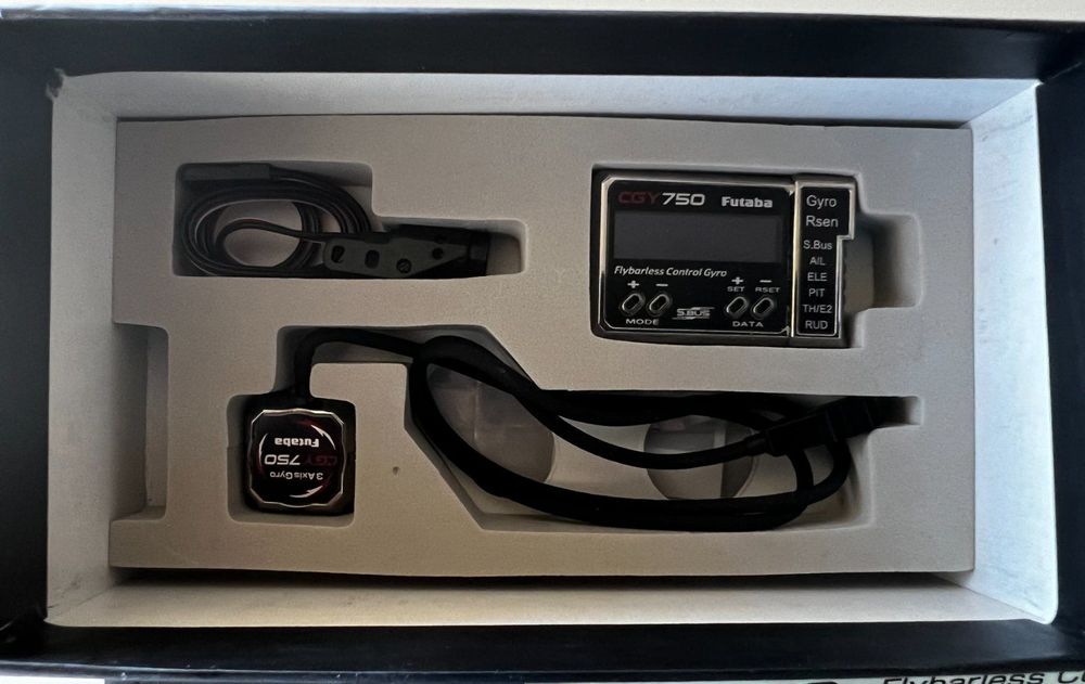 FUTABA 3 Axis Gyro CGY 750 Flybarless Control Gyro | Kaufen auf Ricardo