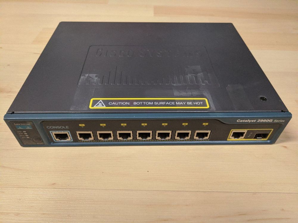 Cisco 8-Port Gigabit Switch (WS-C2960G-8TC-L V01) | Acheter sur Ricardo