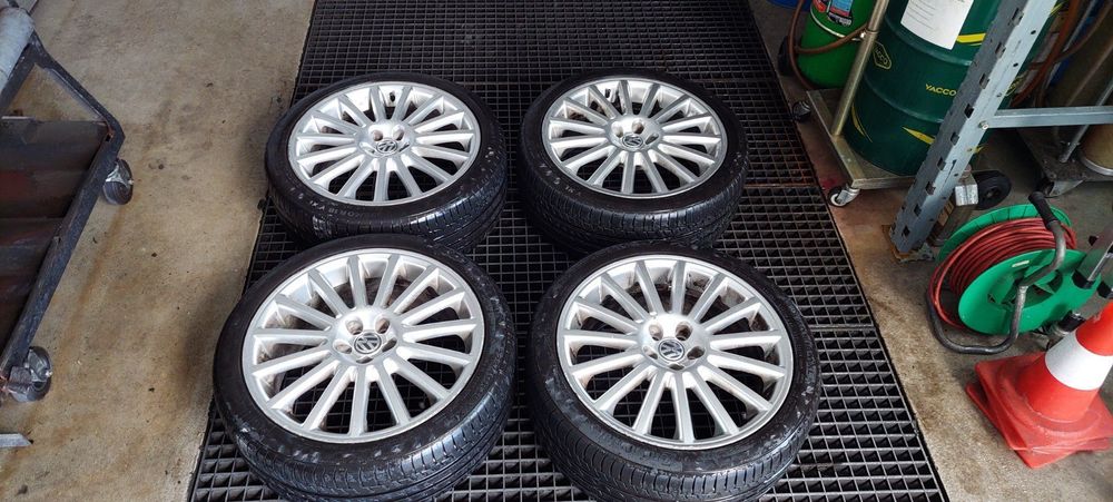 Golf 4 R32 Aluminium-Felgen 18 Zoll inkl. Sommerreifen | Kaufen auf Ricardo