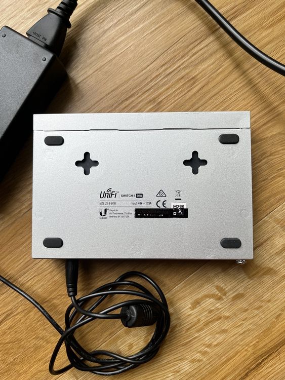 Ubiquiti UniFi 8 Port Switch 60W PoE | Kaufen auf Ricardo