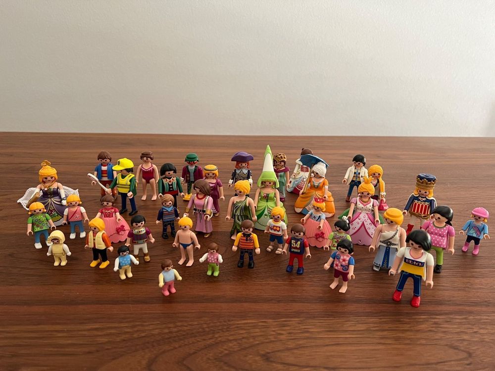 39 verschiedene Playmobil Figuren (Prinzessin, Kinder, div.) | Kaufen auf Ricardo