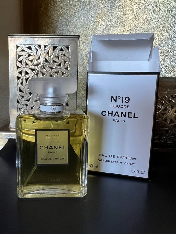 CHANEL N°19 POUDRÉ | Kaufen auf Ricardo
