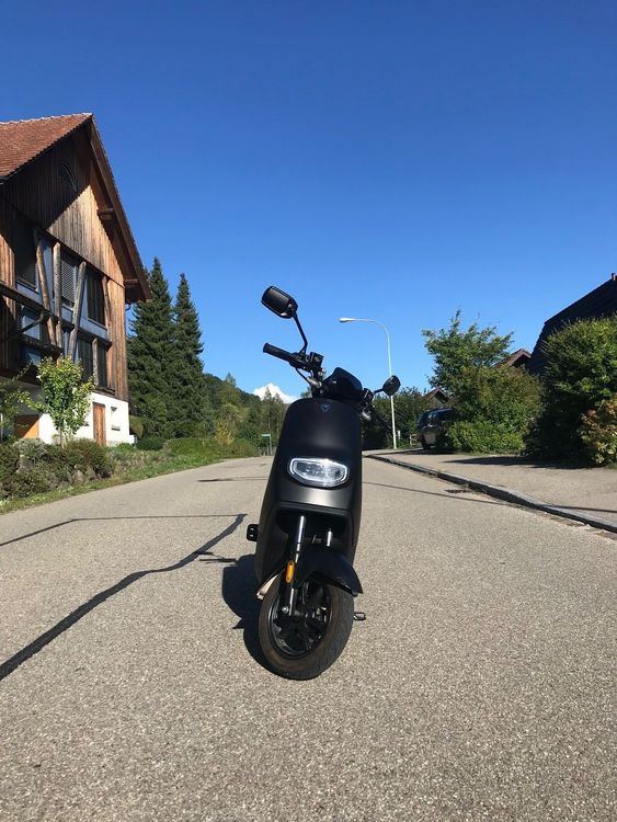 E-Scooter Yadea DE3 Schwarz 20-25 km/h | Kaufen auf Ricardo