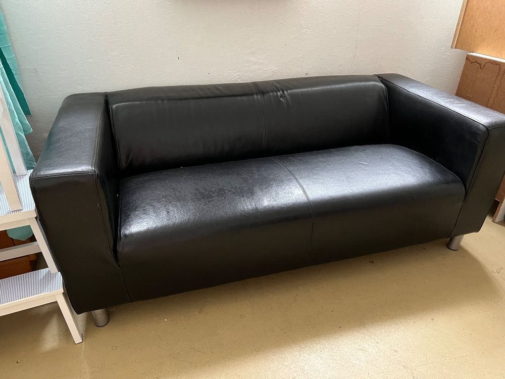 Ikea Klippan Sofa (schwarzes Leder) | Kaufen auf Ricardo