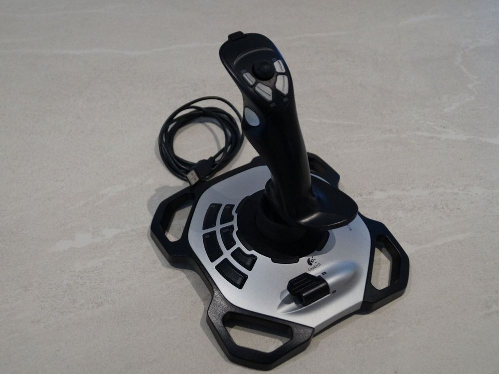 Logitech Extreme 3D Pro Precision Flight Stick, top Zustand | Kaufen ...