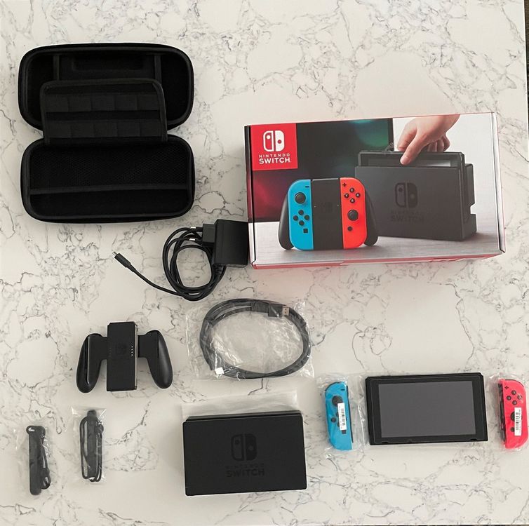 Nintendo Switch 1. Gen in Top Zustand inkl. Zubehör | Kaufen auf Ricardo