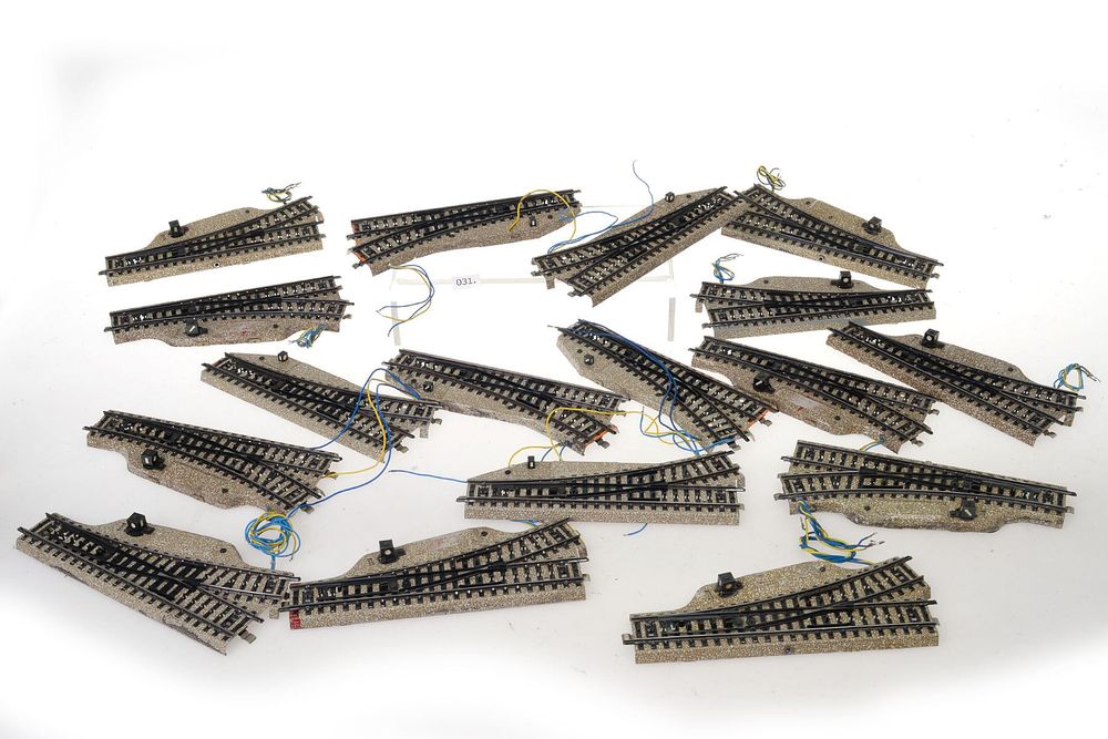 17 Märklin M-Gleis el. Weichen H0 | Kaufen auf Ricardo