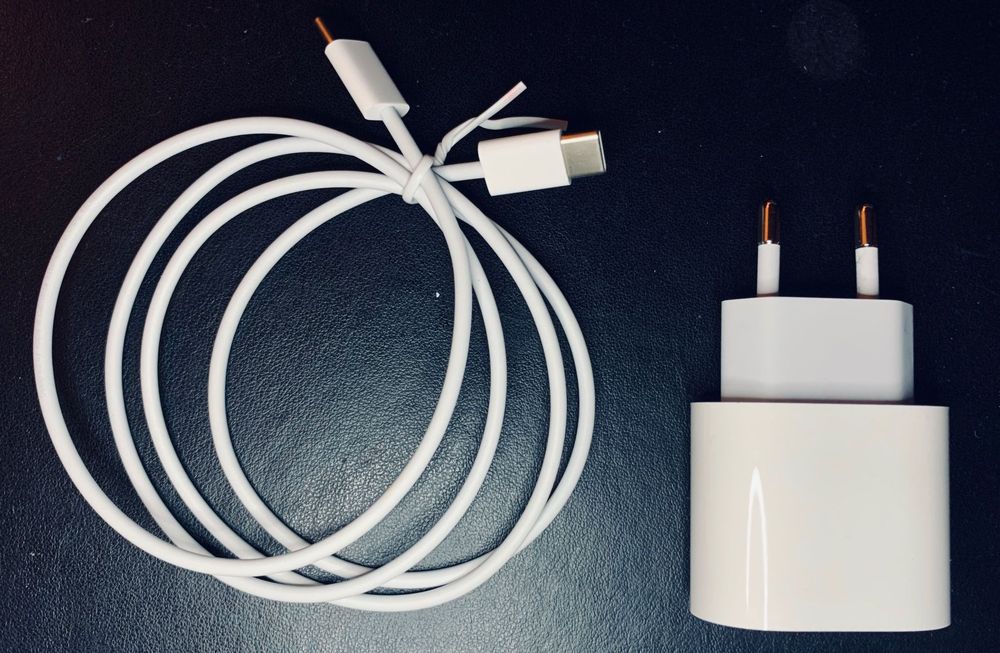 NEU! APPLE 230V Stecker 20W USB‑C Power Adapter + Ladekabel | Acheter ...